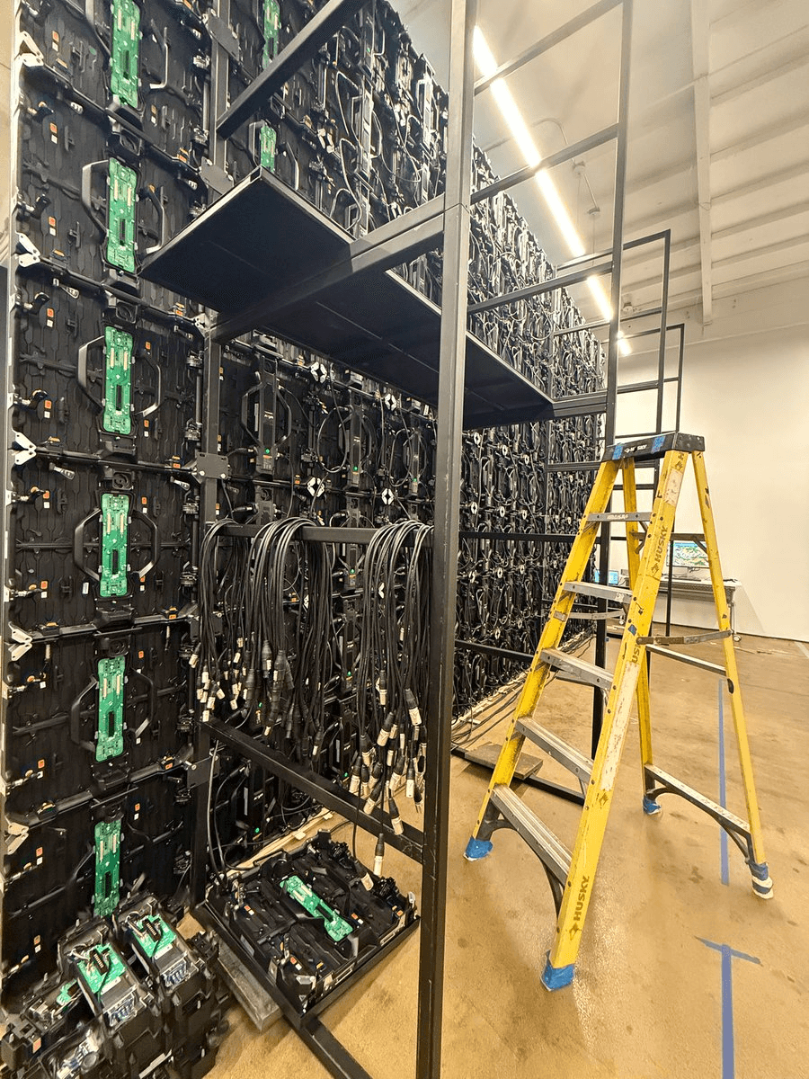 AI Data Sculpture at Kunsthaus Zürich Explores Glacier Data