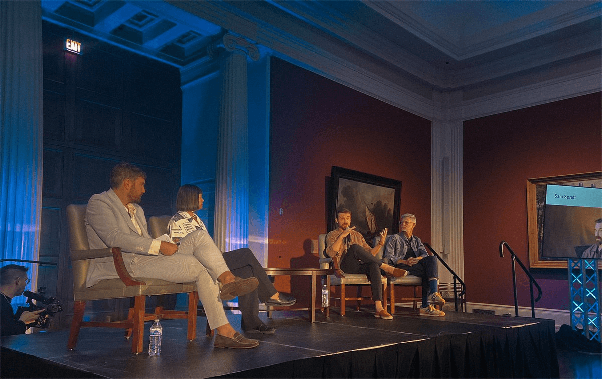 Art World Luminaries Discuss Digital Art Evolution